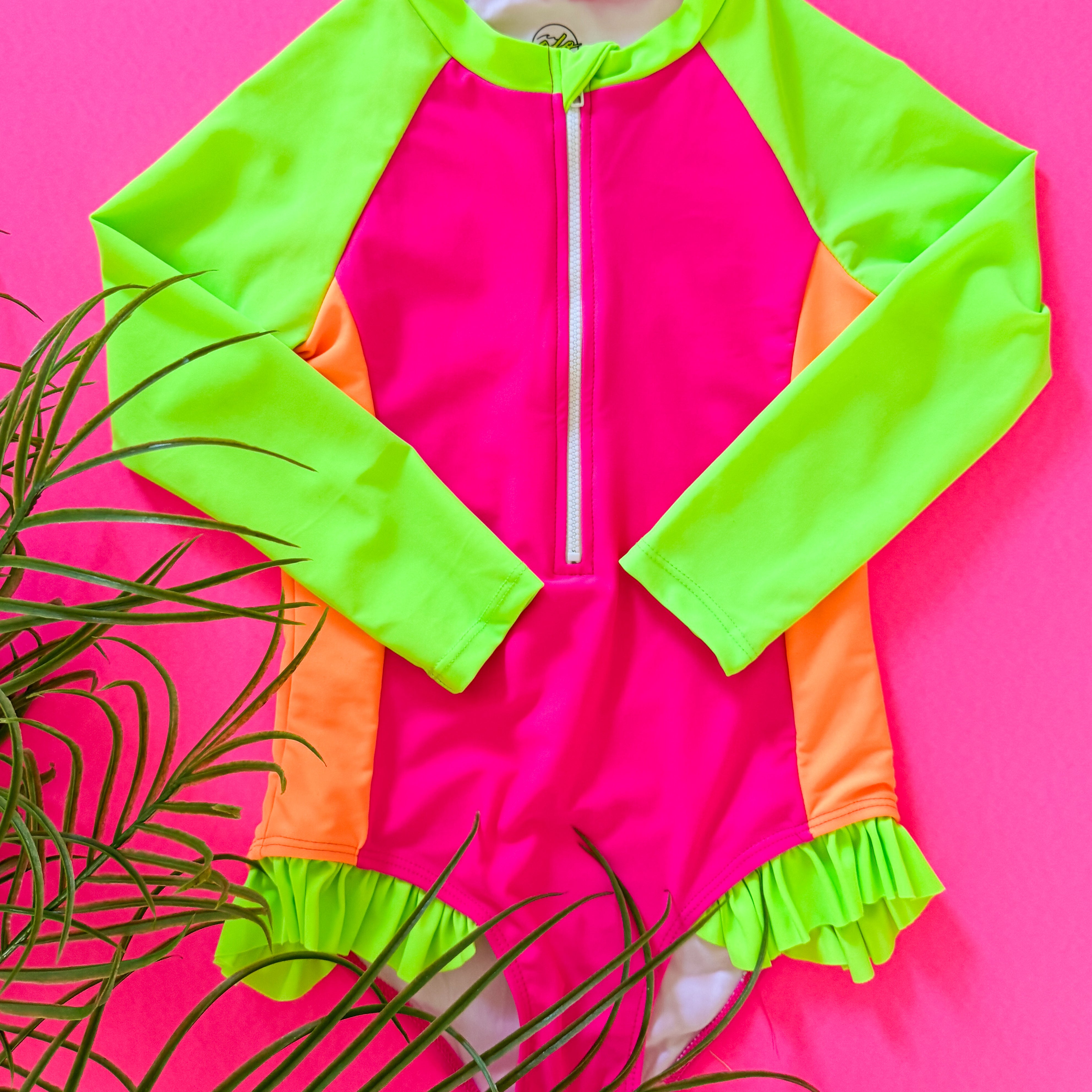MALIBU RUFFLE RASH GUARD – Glo Surf Co